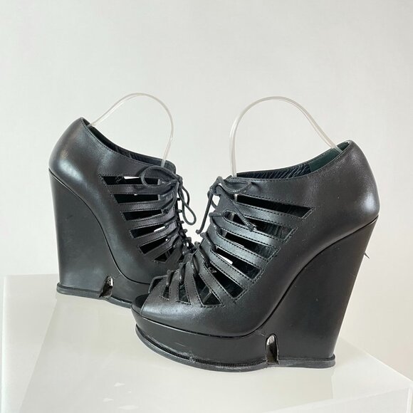 Yves Saint Laurent | Shoes | Yves Saint Laurent Ysl Hortense 5 Lace Up ...
